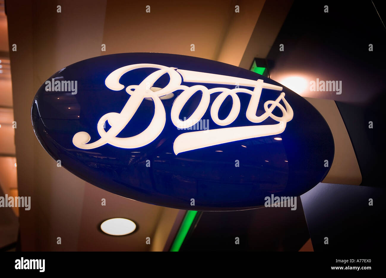 Boots chemist pharmacy st hi-res stock photography and images - Alamy