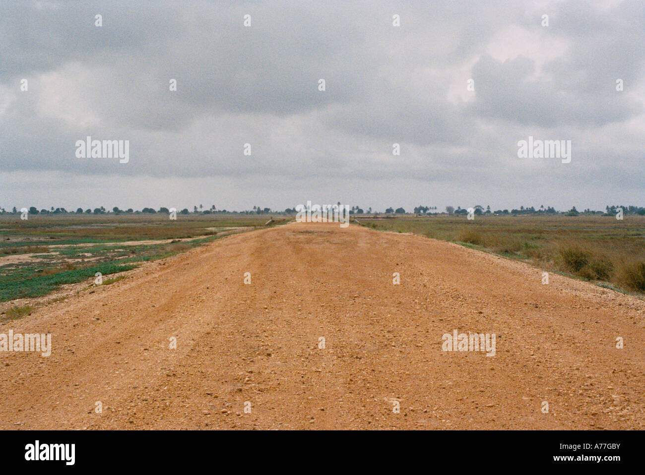 Laterite road hi-res stock photography and images - Alamy