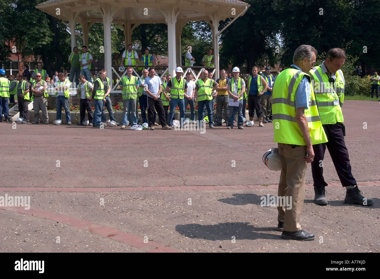 Bombing london underground 2005 hi-res stock photography and images - Alamy