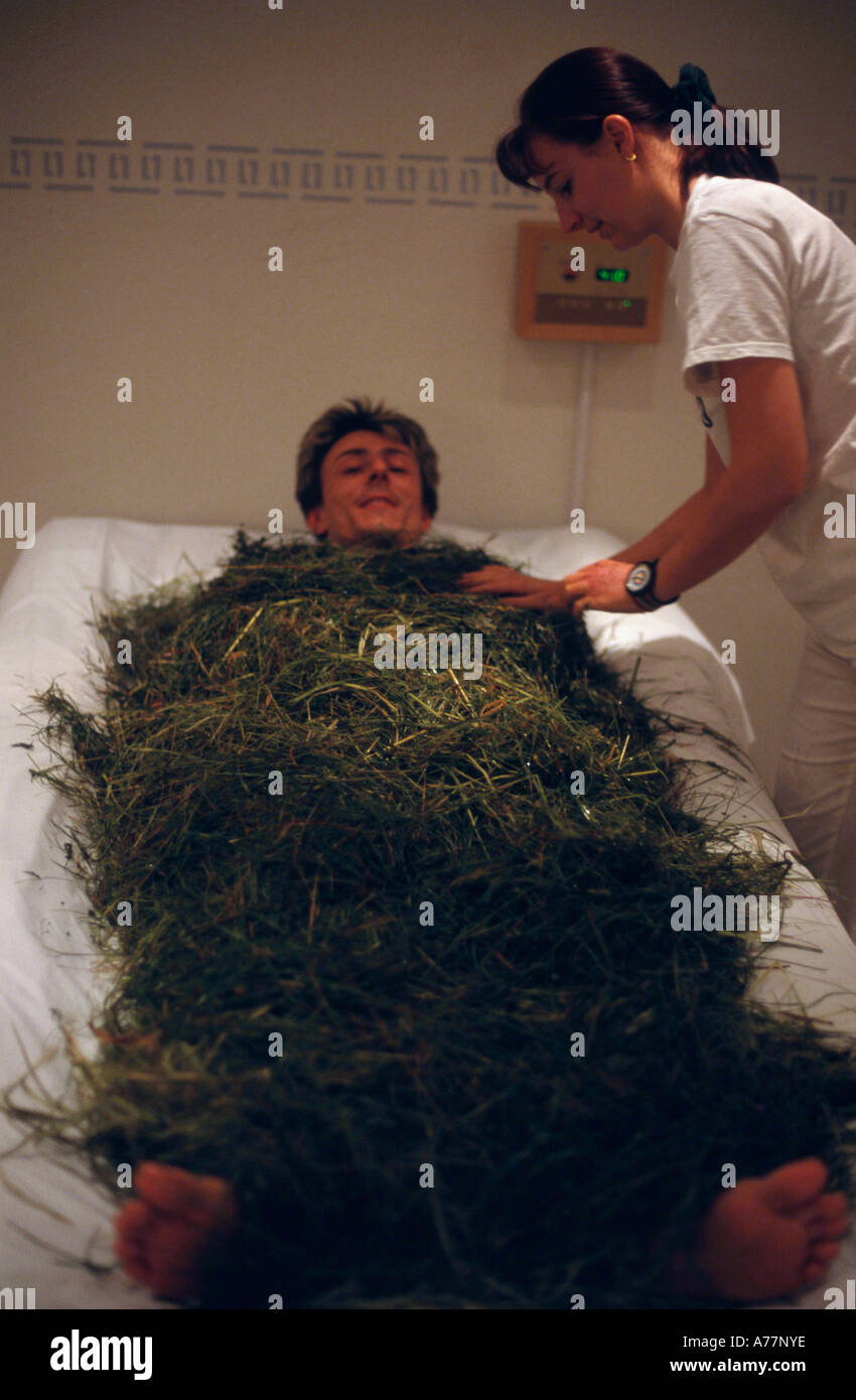 Hay bath hi-res stock photography and images - Alamy