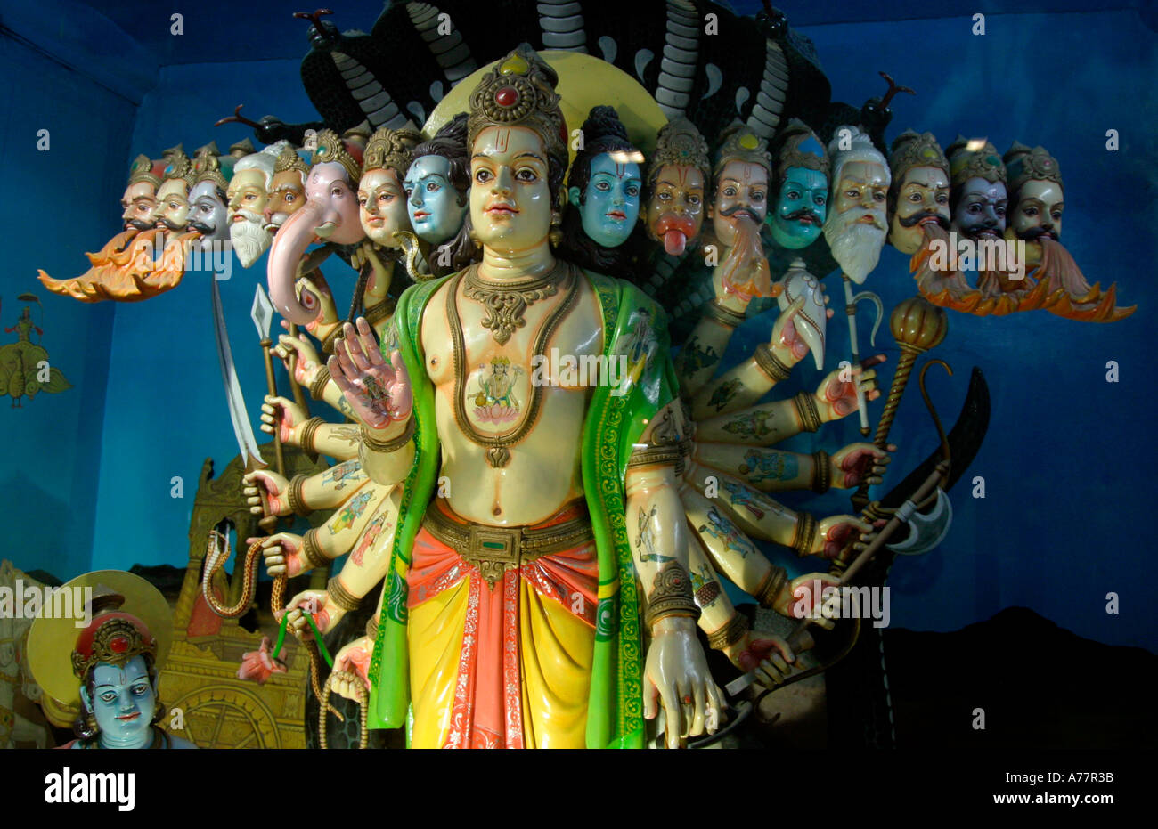 Statue of the gods hi-res stock photography and images - Alamy