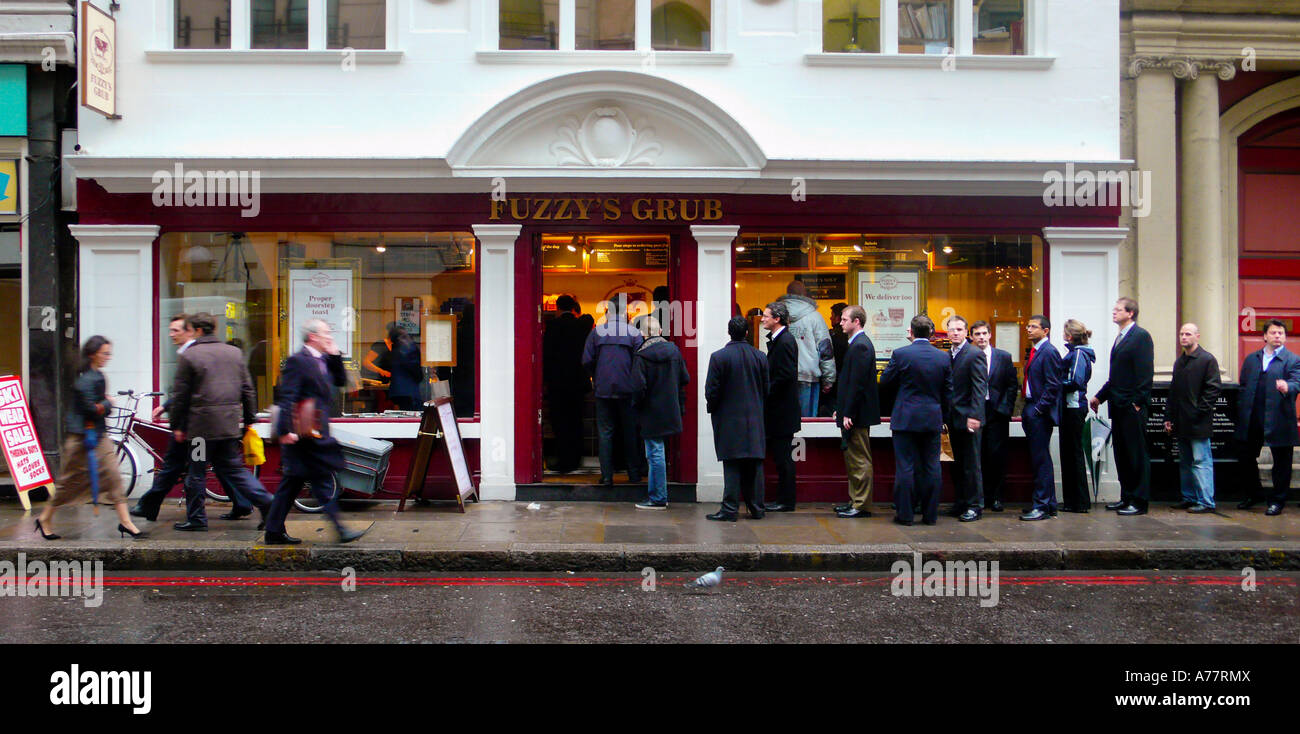 Queue outside lunch restaurant in London financial district The City ...