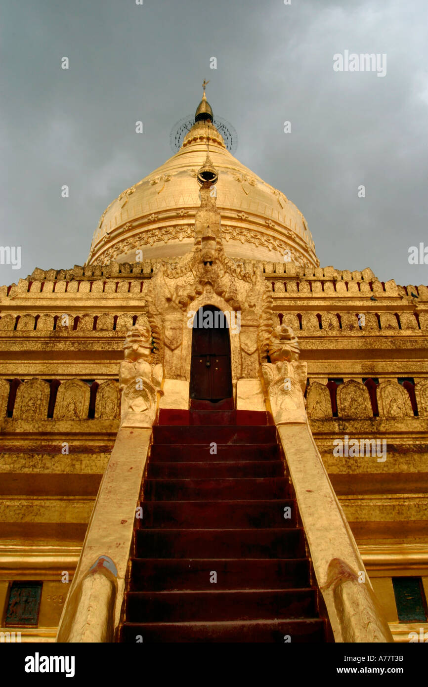 temple steps at bagan Stock Photo - Alamy
