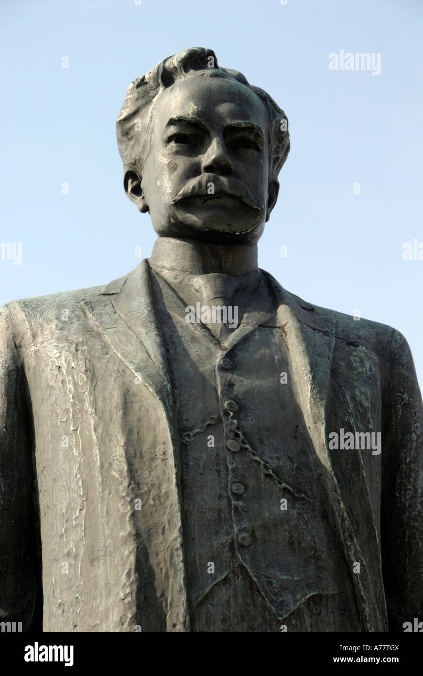 Statue of Edward Ward Carmack Pledge to the South at State Capitol and ...