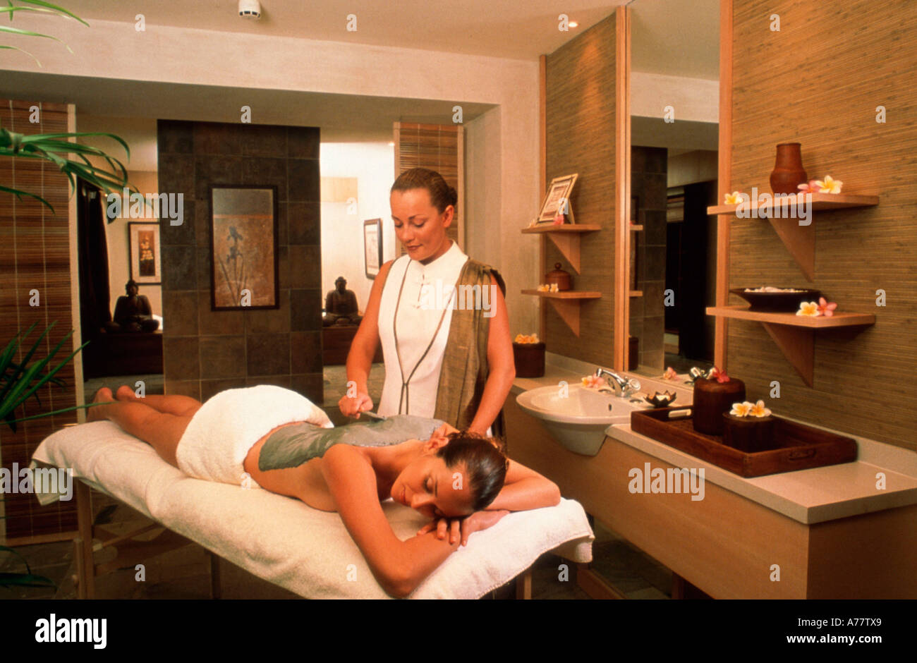 Thalassotherapy hi-res stock photography and images - Alamy