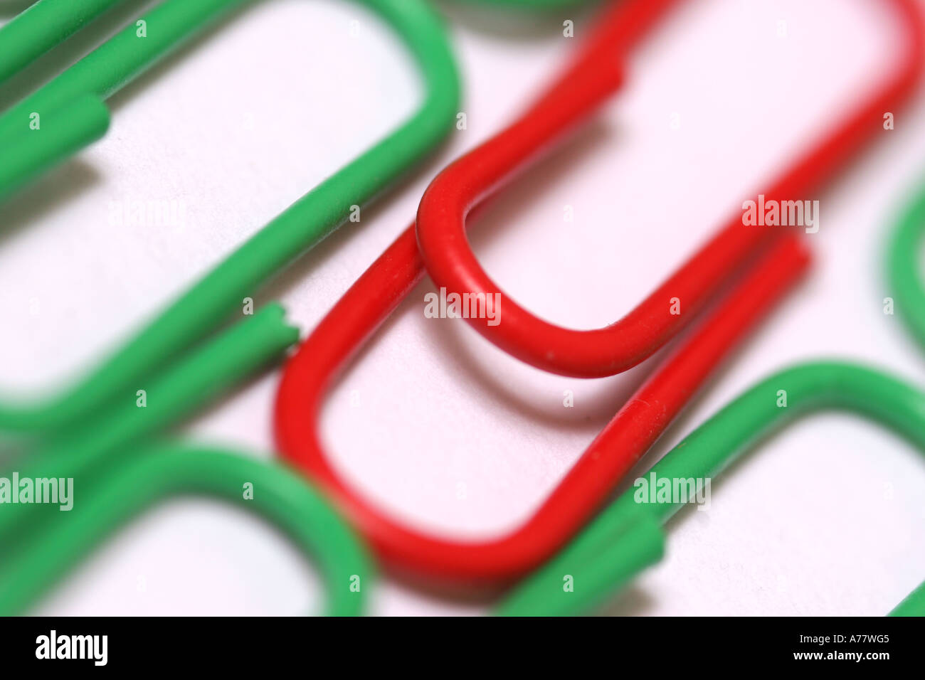 One red paperclip hi-res stock photography and images - Alamy