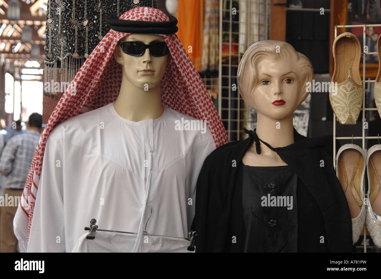 Arab garb hi-res stock photography and images - Alamy