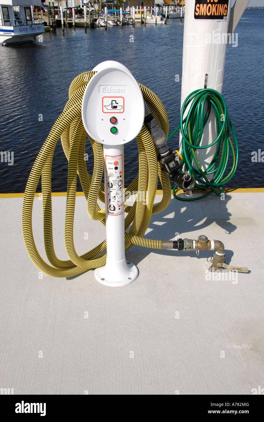 Pump boats hi-res stock photography and images - Alamy