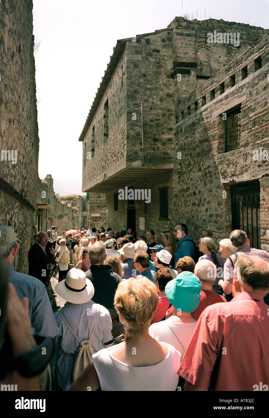 Pompeii naples italy crowd street scene brothel vesuvius hi-res stock ...