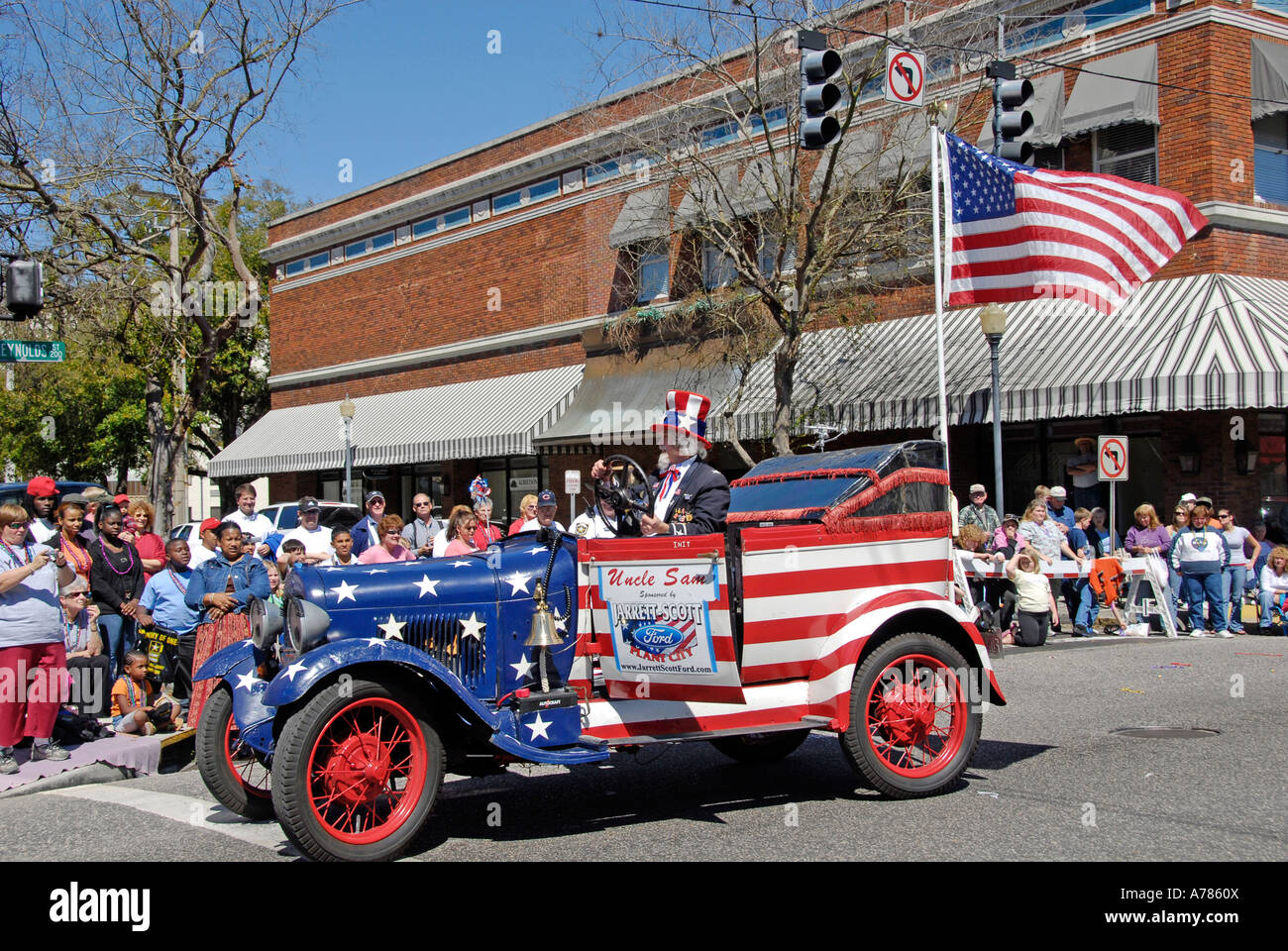Uncle Sam Participates in Strawberry Festival Parade Plant City Florida ...