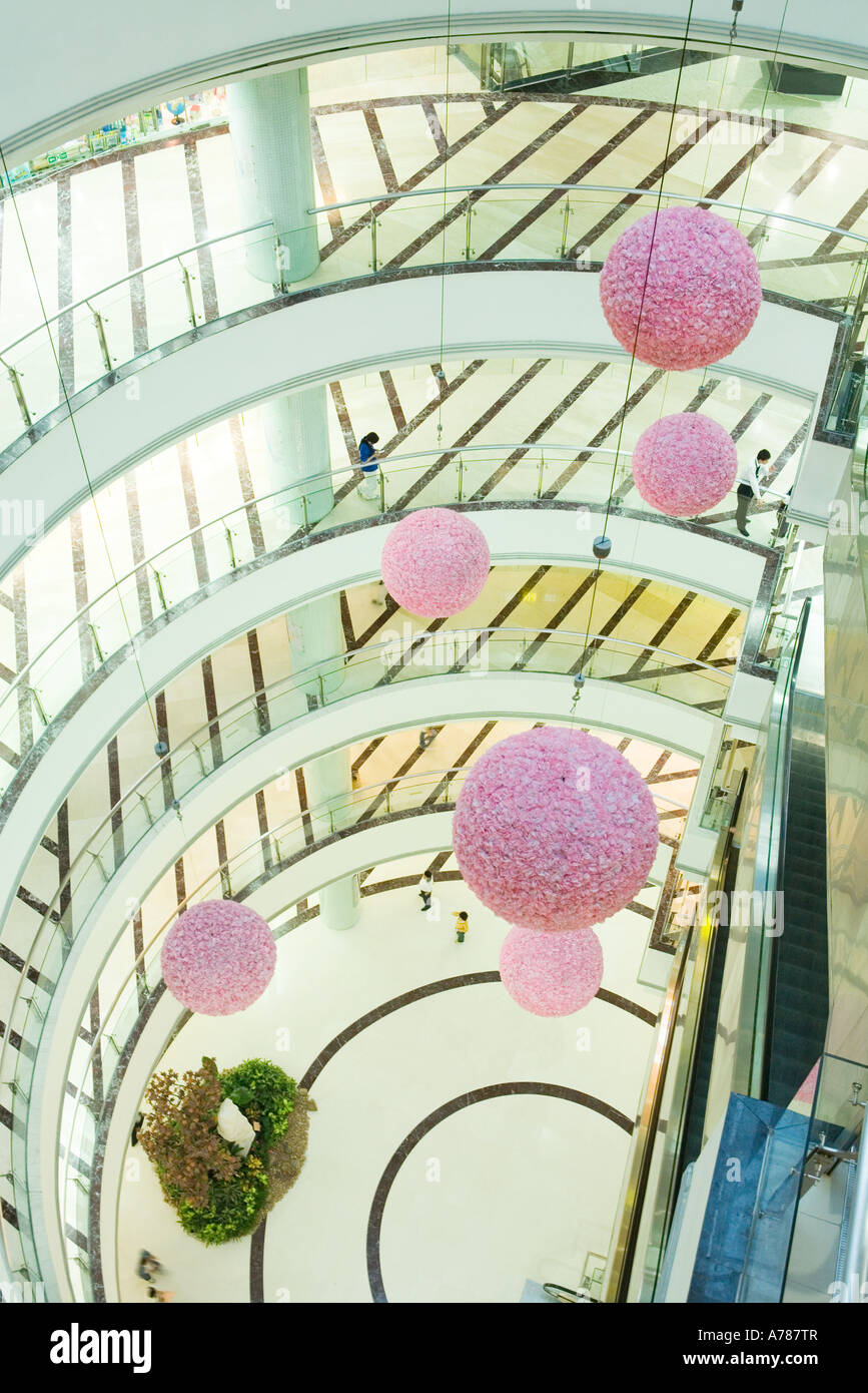 Long lines at the mall hi-res stock photography and images - Alamy