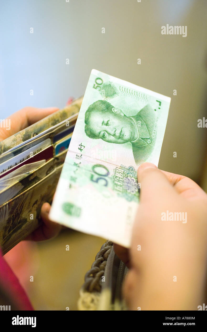 50 yuan bill hi-res stock photography and images - Alamy