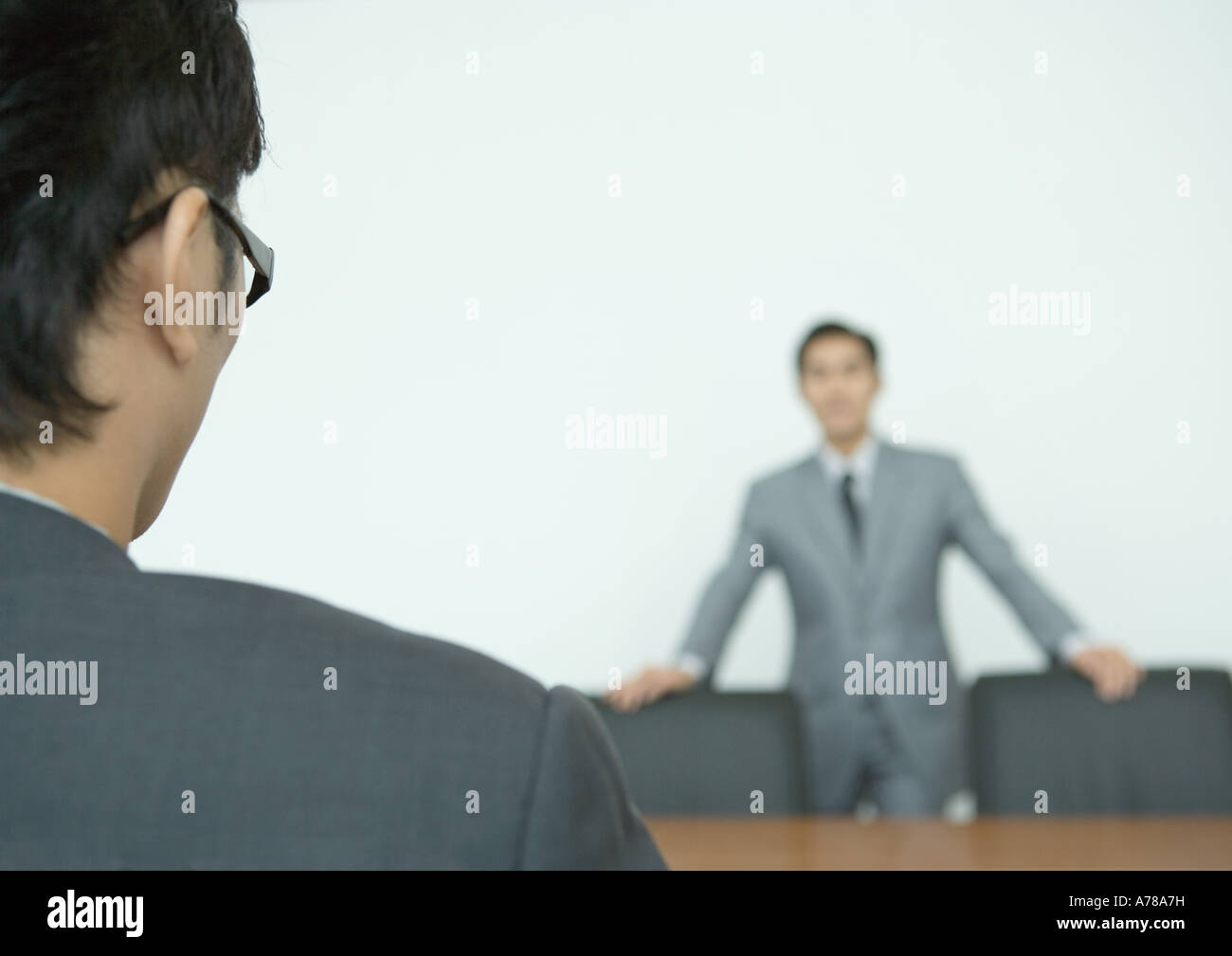 Two silhouette facing each other hi-res stock photography and images ...