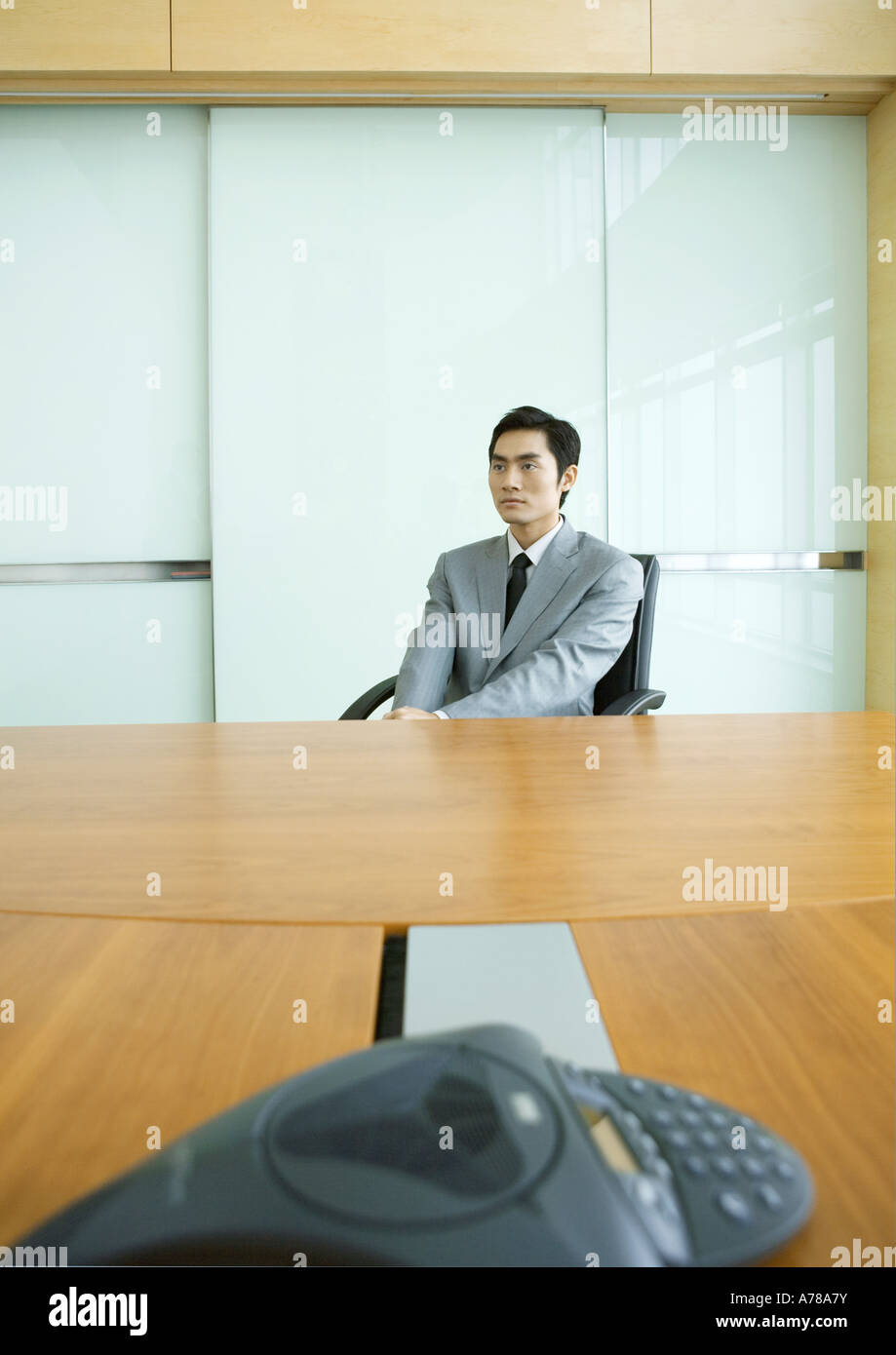 Man sitting conference table hi-res stock photography and images - Alamy