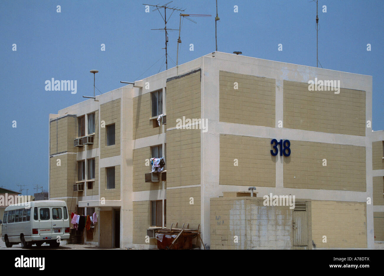 Manama Bahrain Apartment Block Stock Photo - Alamy