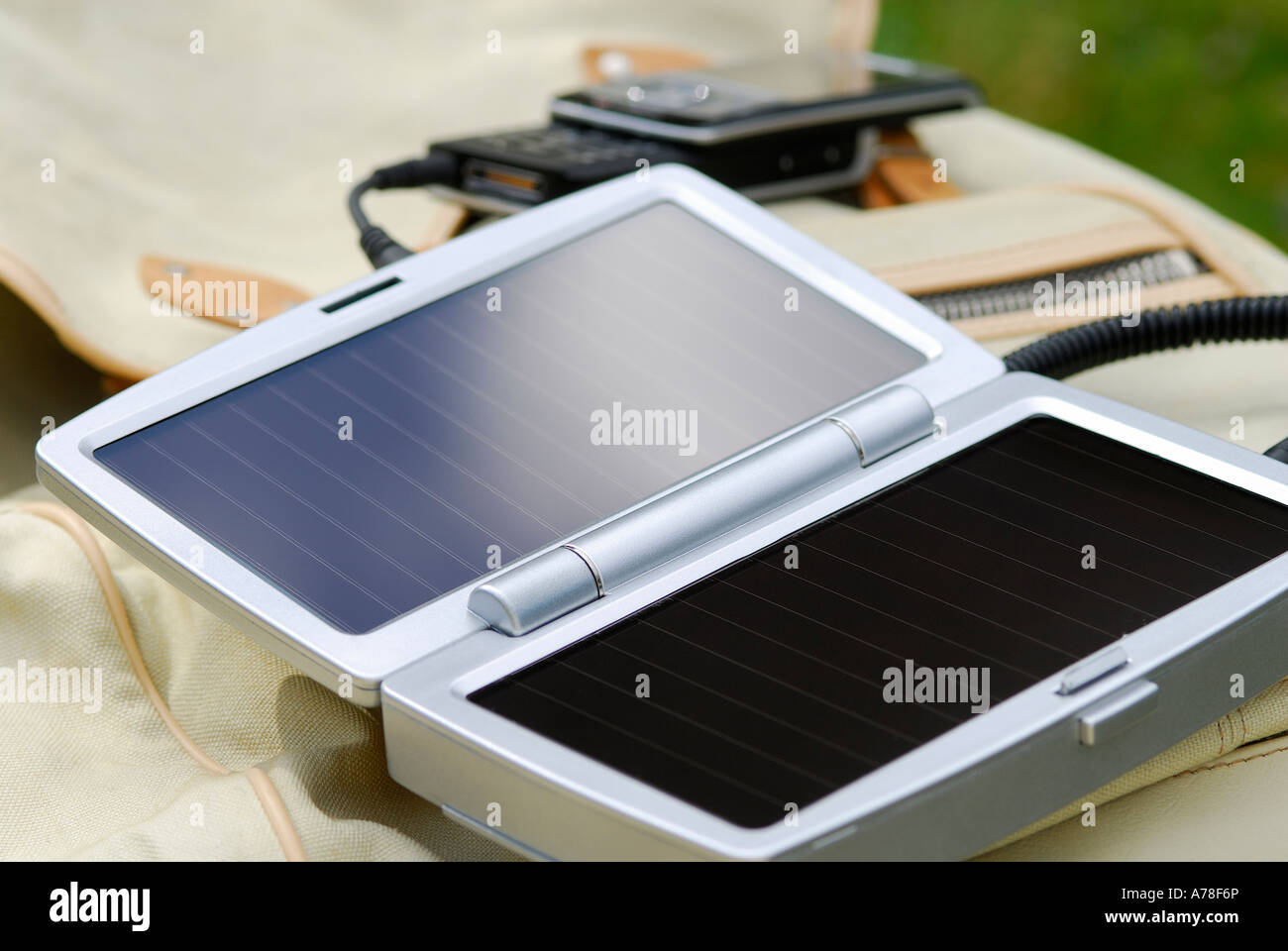 Portable power battery solar hi-res stock photography and images - Alamy