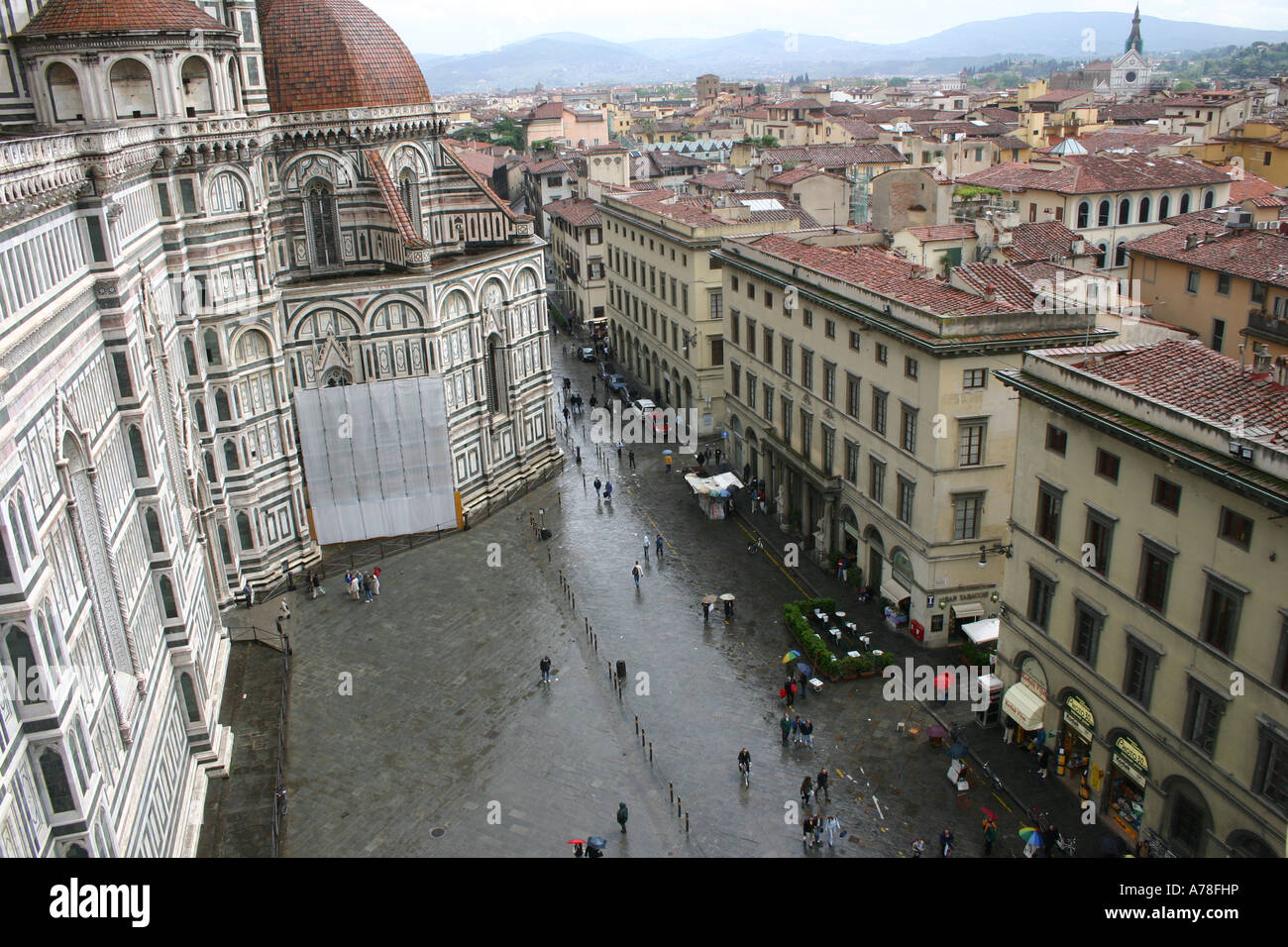 Florencia italia duomo exterior hi-res stock photography and images - Alamy