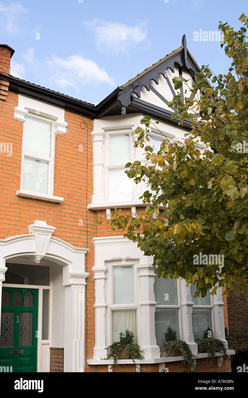 Suburban Architecture High Resolution Stock Photography and Images - Alamy