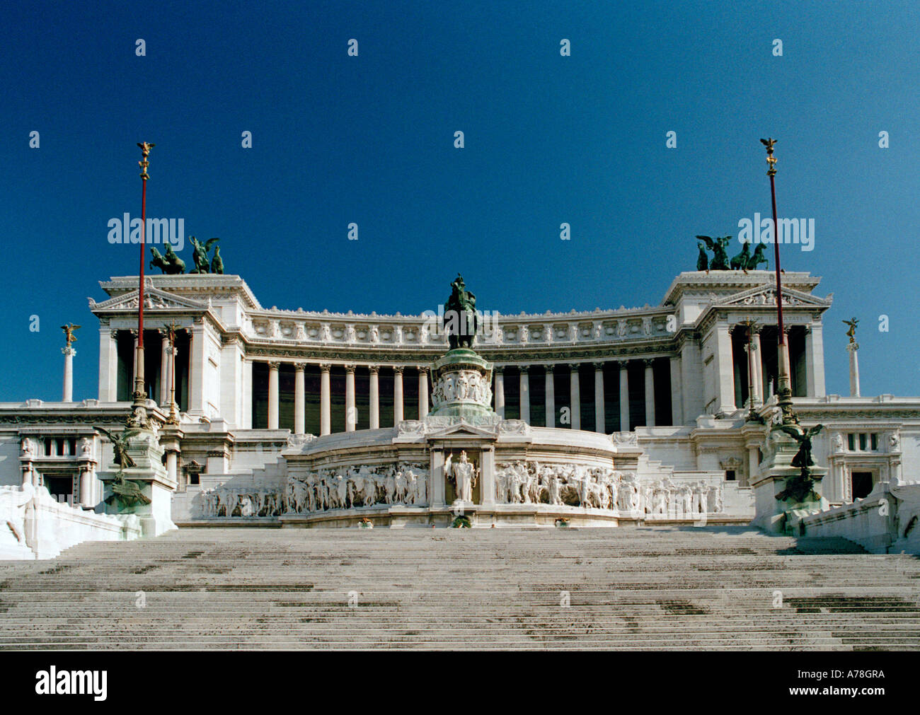 The Altare della Patria and Tomb of the Unknown Soldier, Rome, Italy ...
