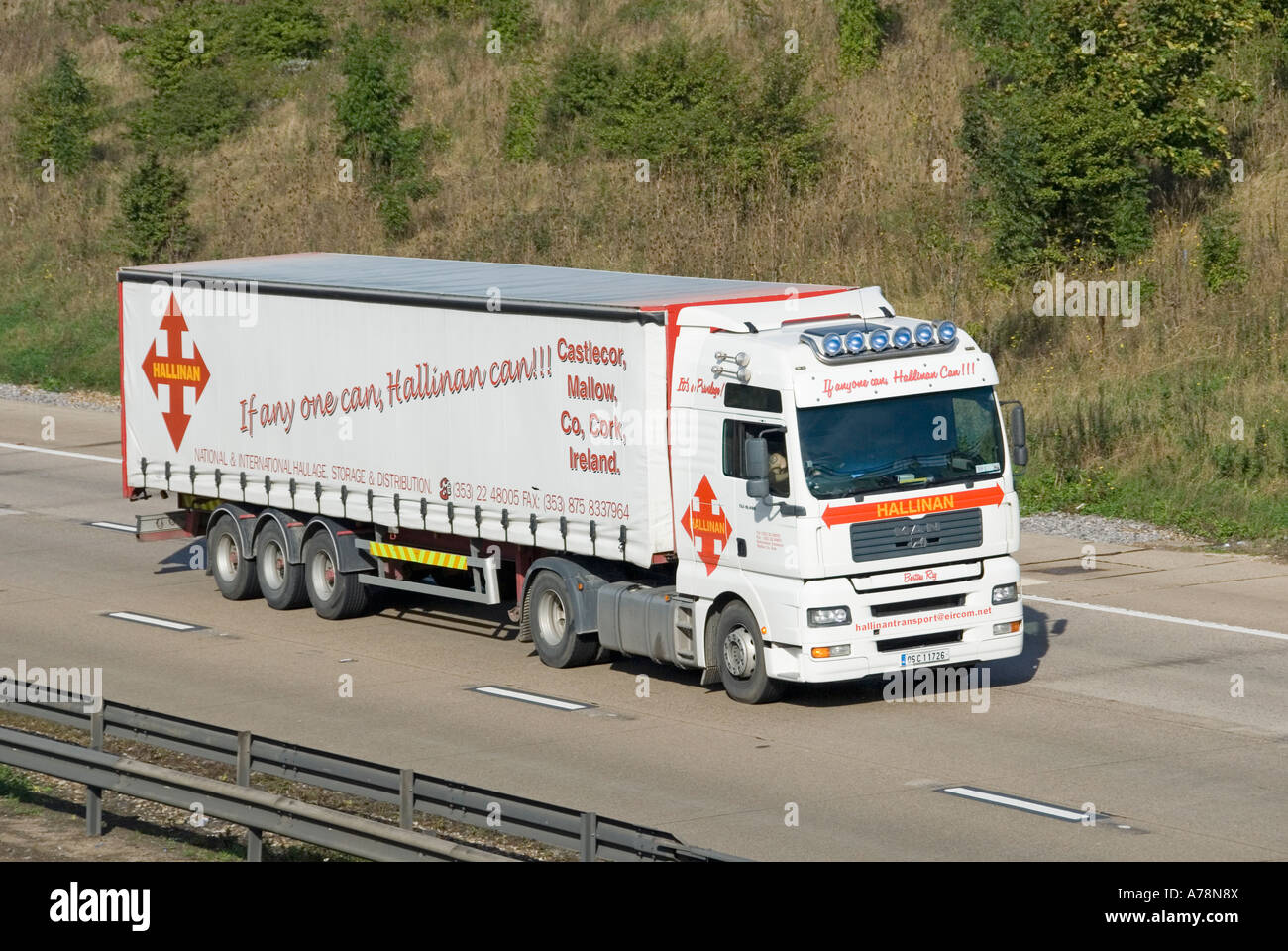 Hallinan articulated trailer & MAN lorry from Ireland Stock Photo - Alamy