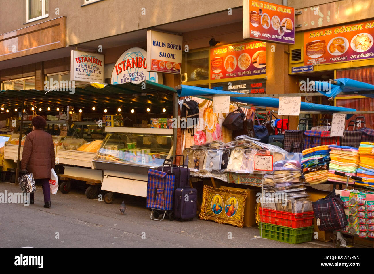 Brunnenmarkt hi-res stock photography and images - Alamy