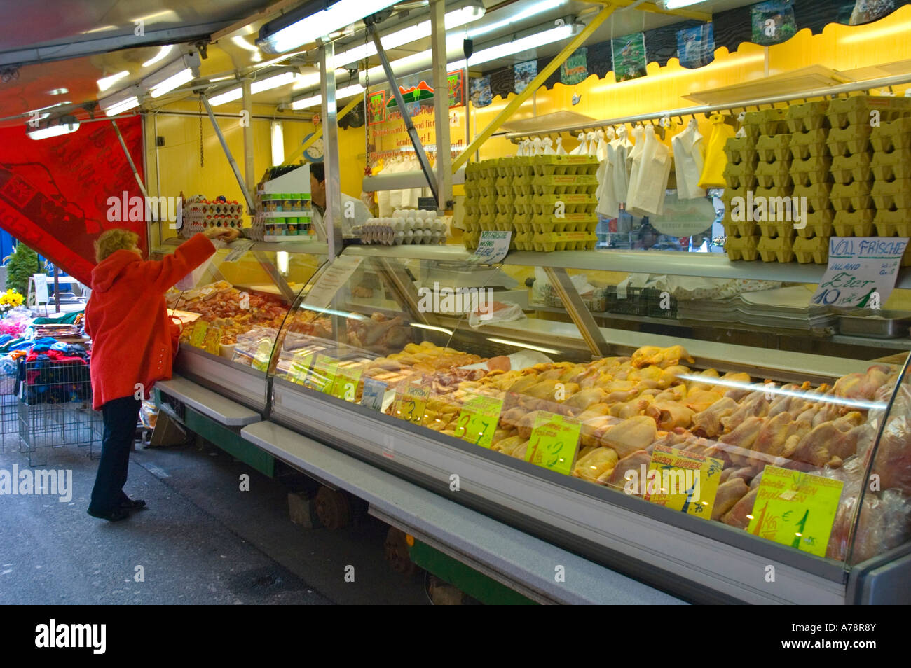 Brunnenmarkt market in Josefstadt Vienna Austria EU Stock Photo - Alamy