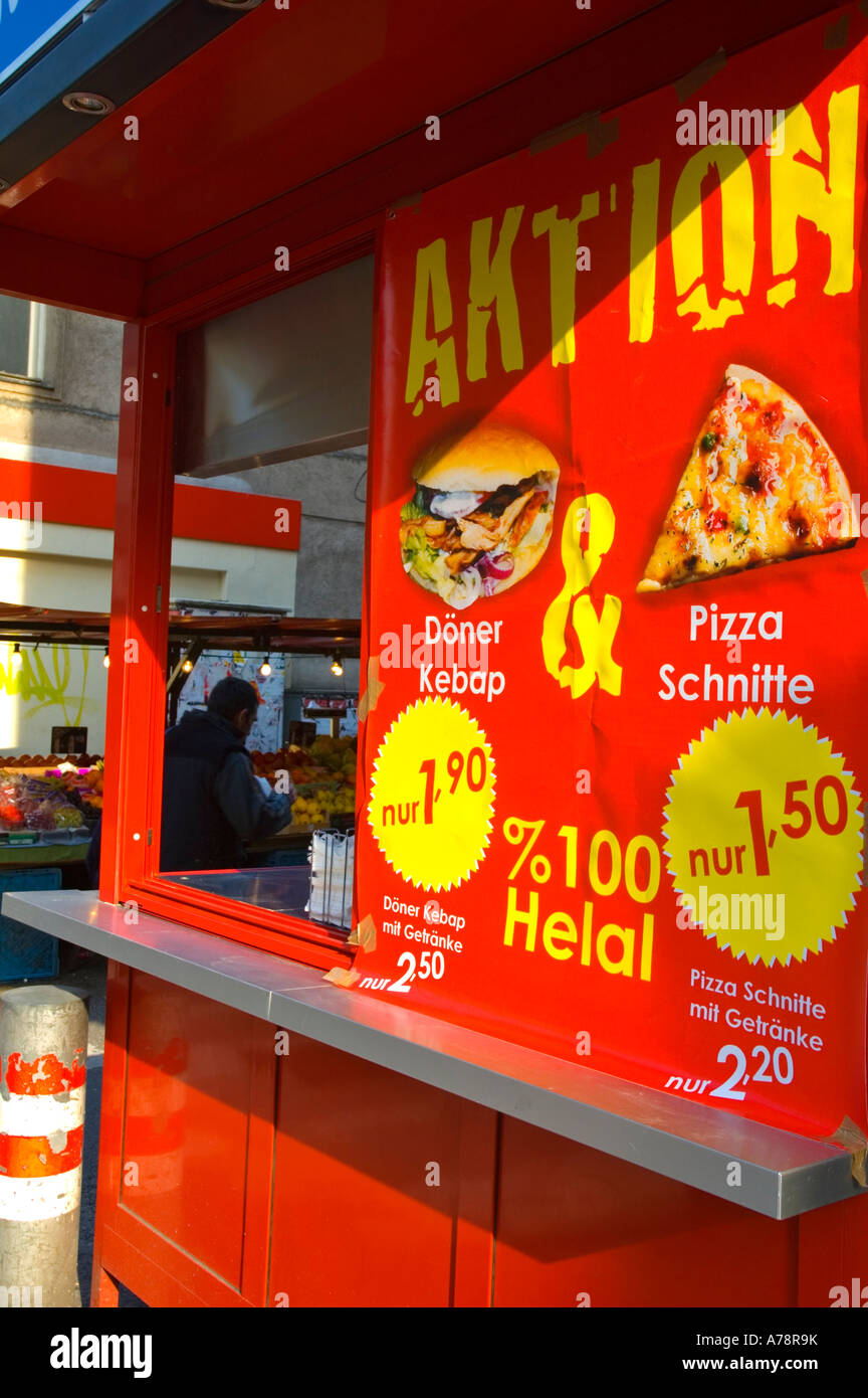 Outdoor pizza food stand hi-res stock photography and images - Alamy