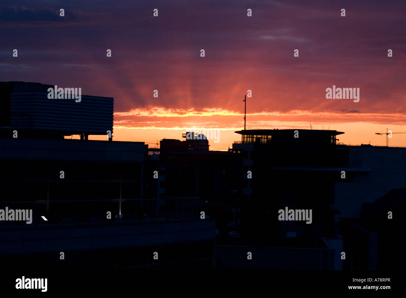 Sunset sun rays behind hi-res stock photography and images - Alamy