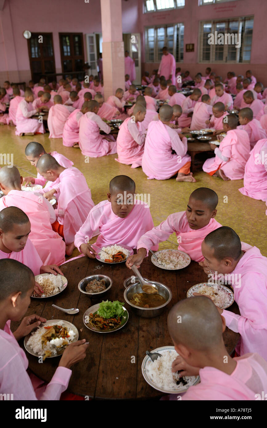 Buddhist nuns having their lunch in a nunnery at Yangon (Burma ...