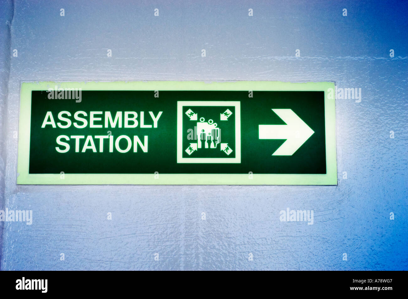 sign assembly station Stock Photo - Alamy
