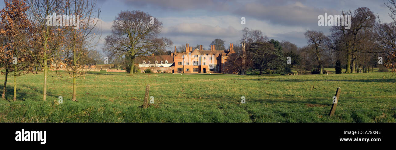 A spectacular high resolution panoramic winter shot of Spains Hall ...