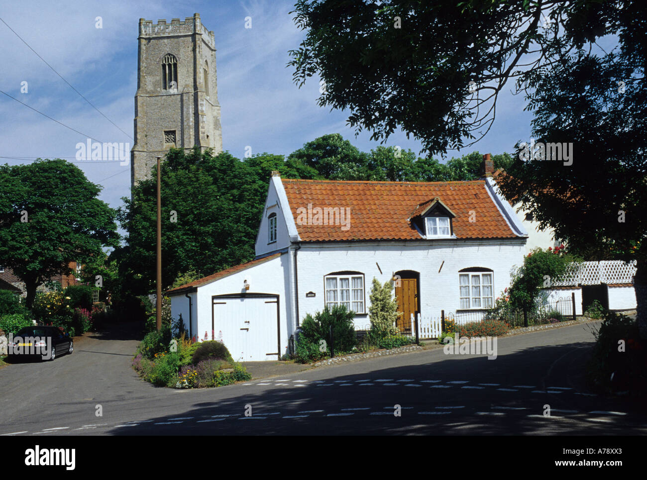 Happisburgh church norfolk hi-res stock photography and images - Alamy