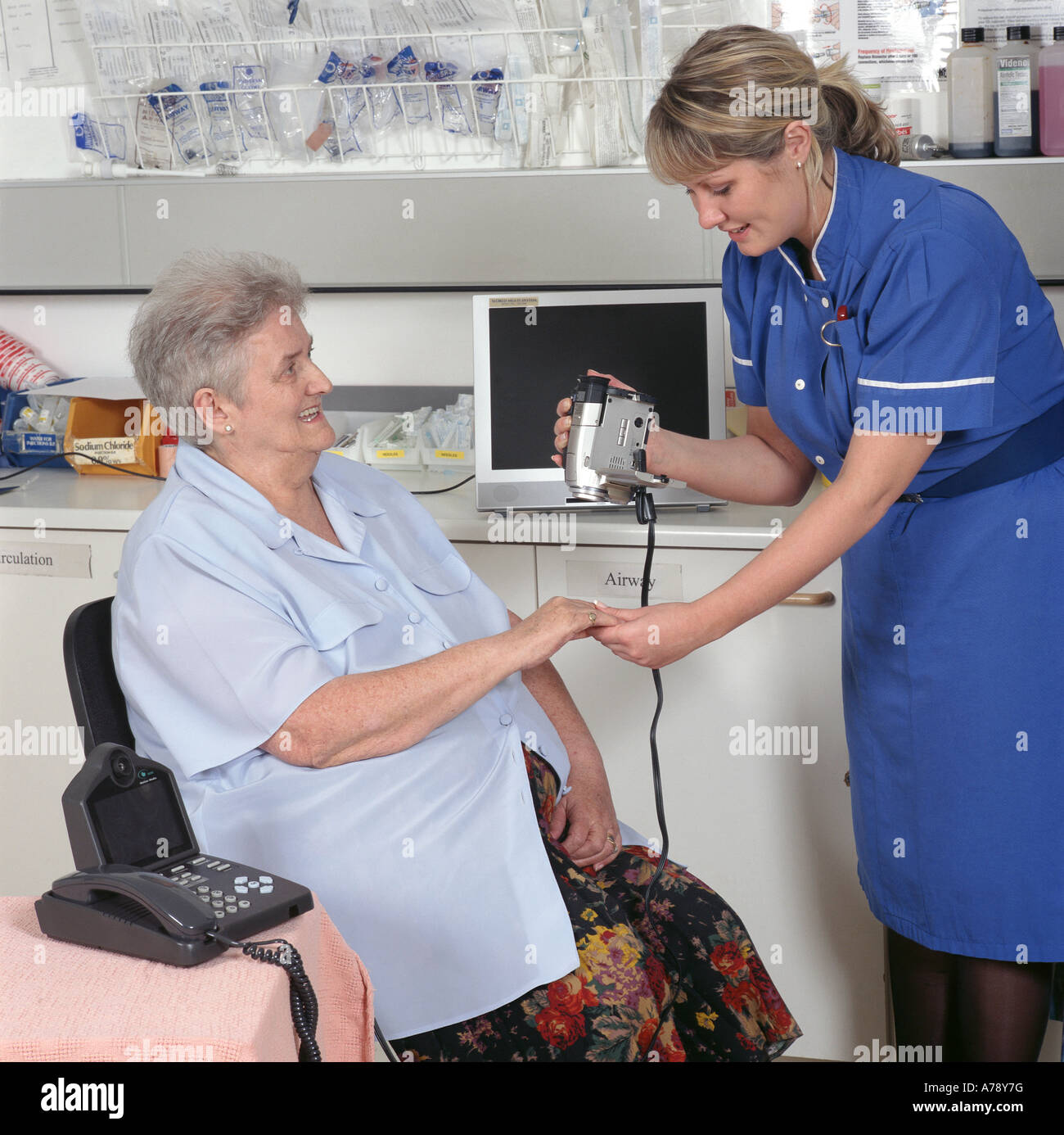Telemedicine hi-res stock photography and images - Alamy