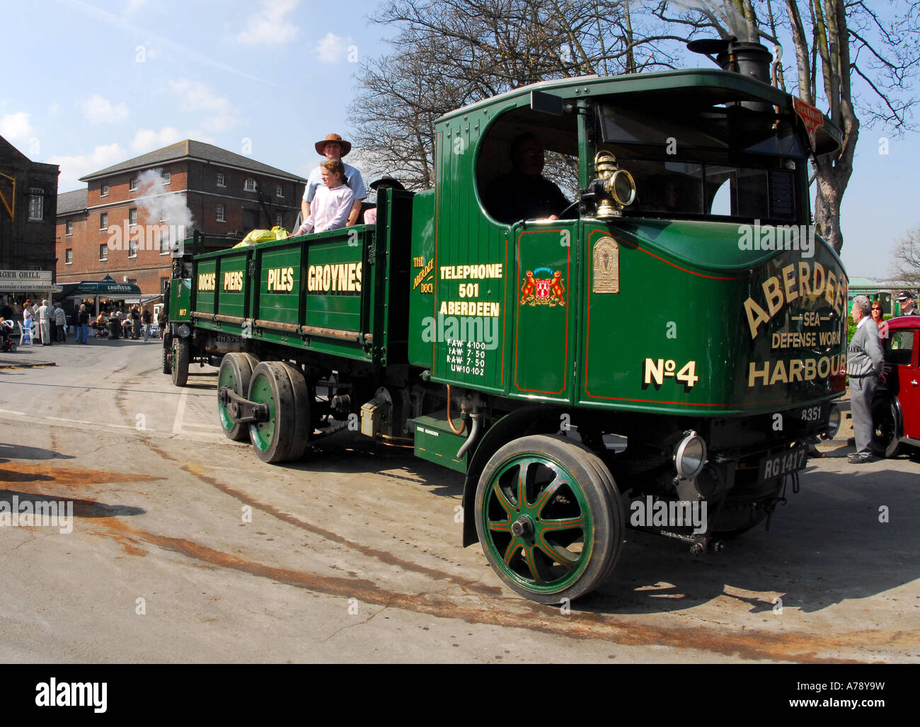Steam lorry hi-res stock photography and images - Alamy