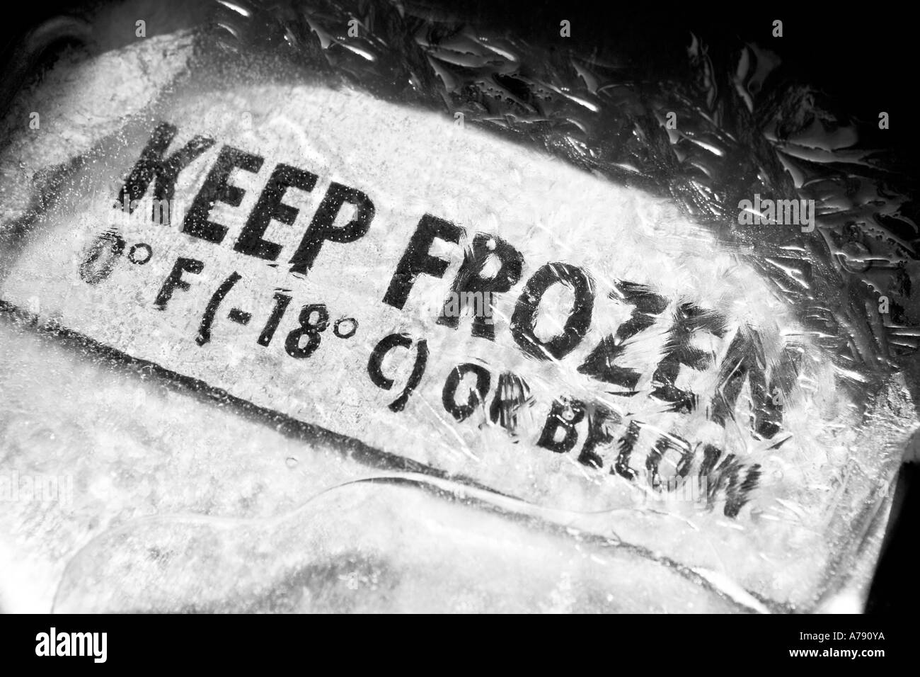 KEEP FROZEN SIGN Stock Photo - Alamy