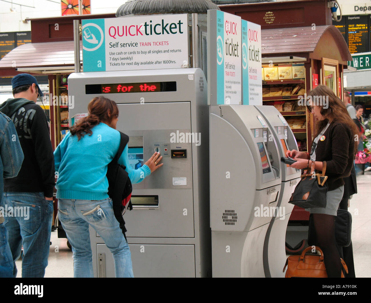 Automated ticket machine hi-res stock photography and images - Alamy
