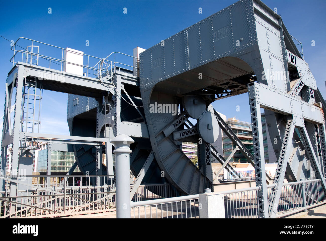 Traditional Drawbridge, Docklands, Dublin, Ireland Stock Photo - Alamy