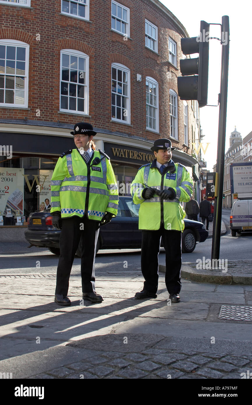 Metropolitan Policewoman and Police Community Support Liason Officer on ...