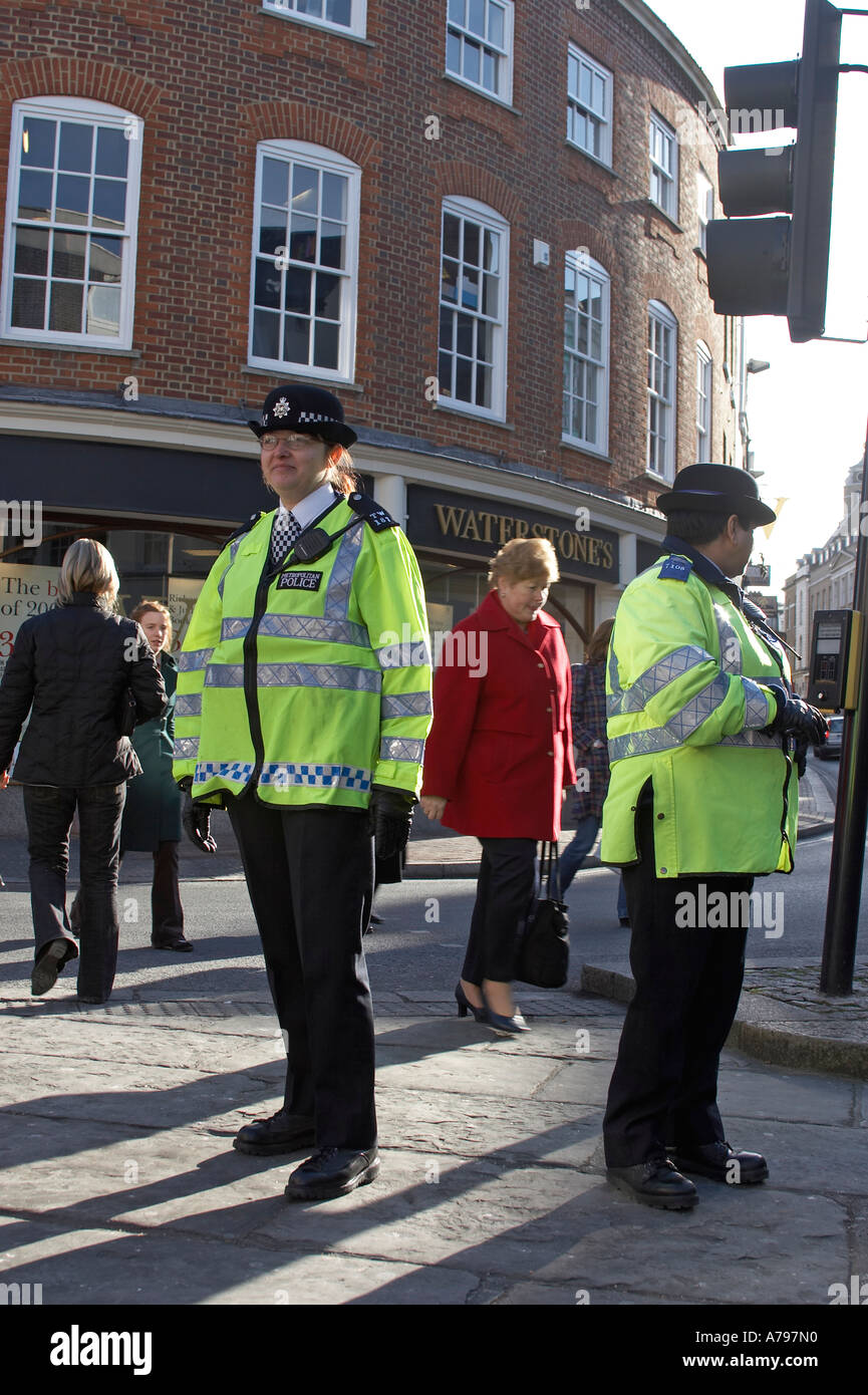 Metropolitan Policewoman and Police Community Support Liason Officer on ...