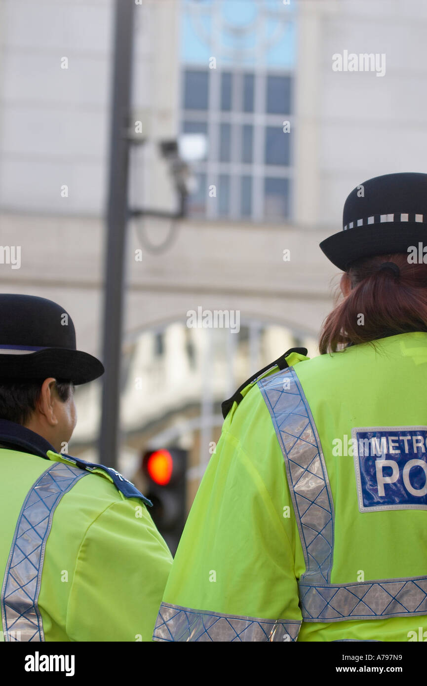 Cctv london high street hi-res stock photography and images - Alamy