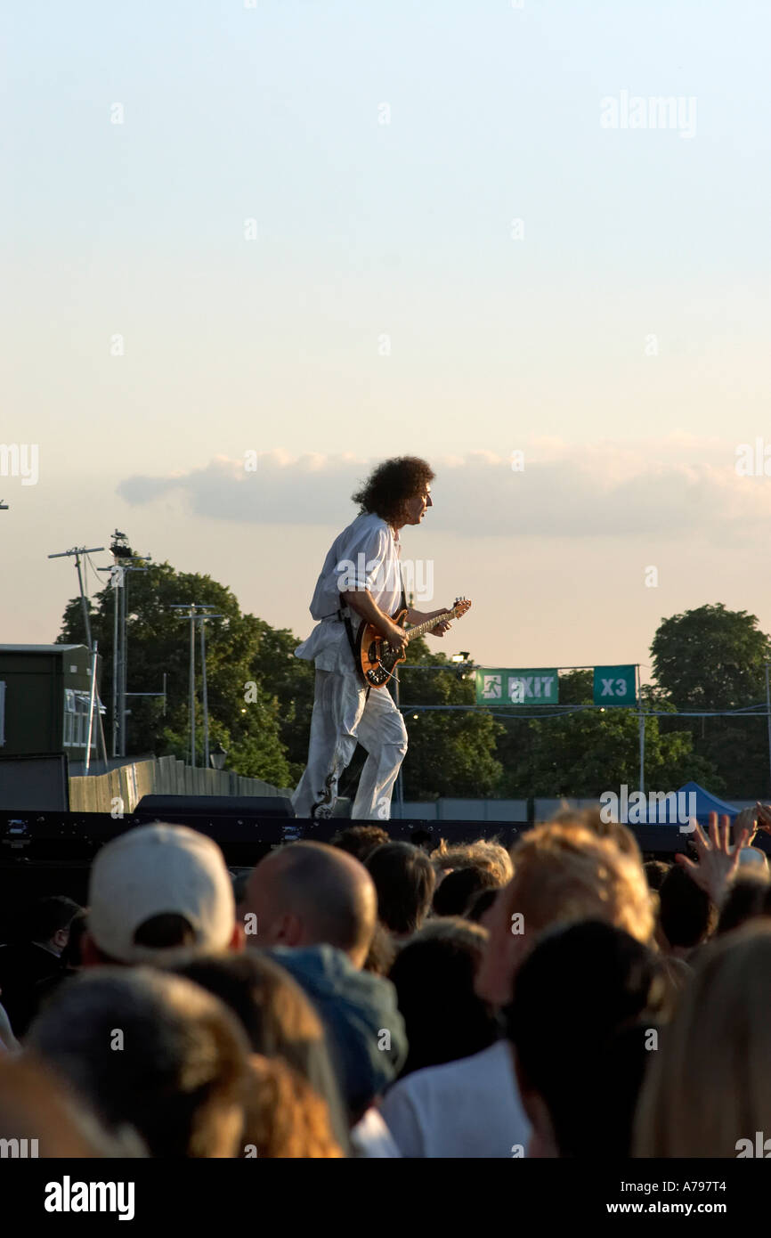 Queen concert with Brian May amongst the audience in Hyde Park July ...
