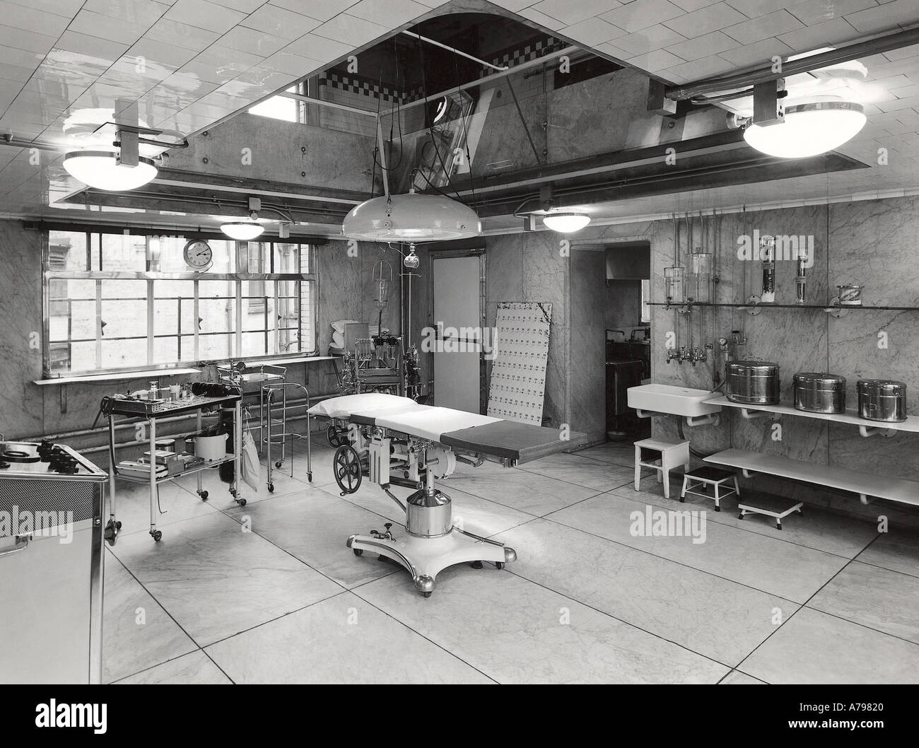 Operating theatre 1951 Stock Photo - Alamy