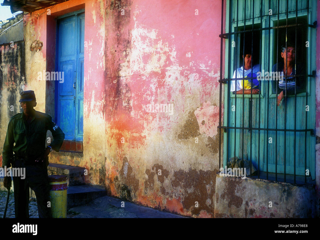 Cuban policeman hi-res stock photography and images - Alamy