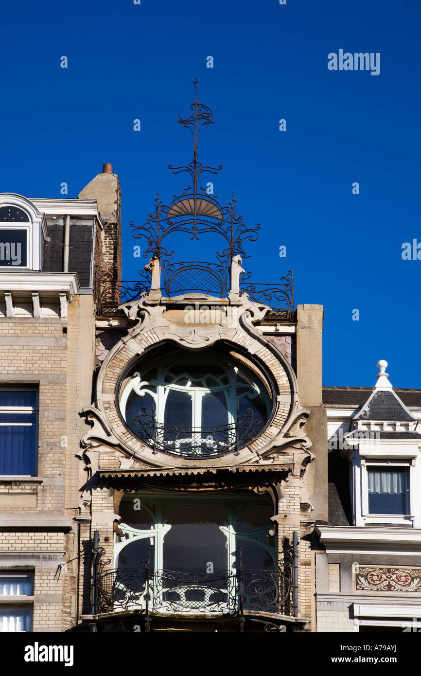 Art Nouveau Architecture at Saint Cyr House Square Ambiorix Brussels ...