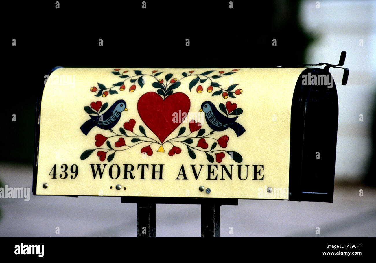 Poster pillar hi-res stock photography and images - Alamy