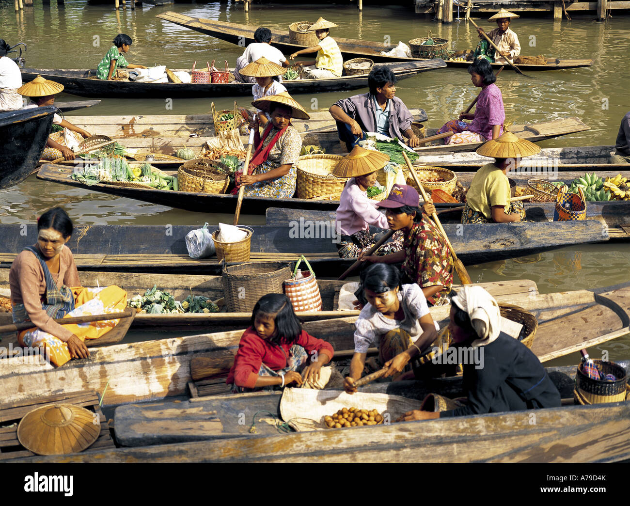 Floating market Inle Lake Shan State Burma Myanmar Stock Photo - Alamy