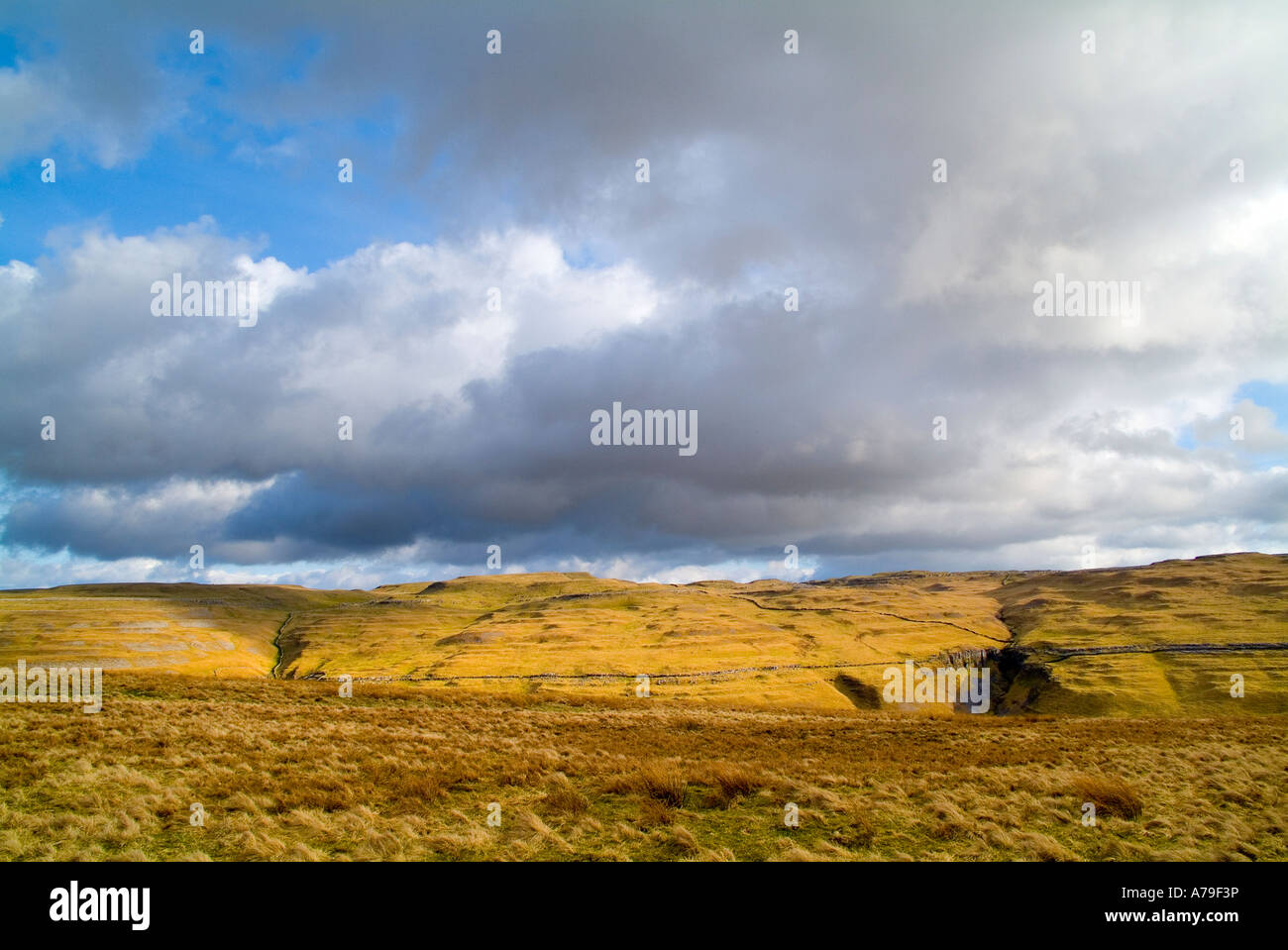 Malham moor craven north yorkshire hi-res stock photography and images ...