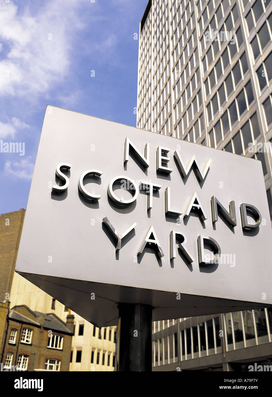New scotland yard hi-res stock photography and images - Alamy