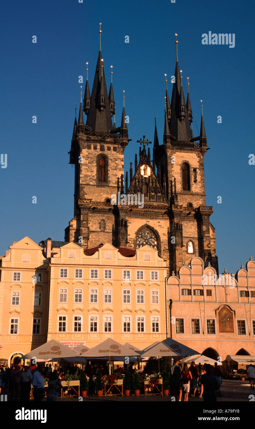 Der Altstädter Ring mit der Teynkirche The Old Town Square with the ...