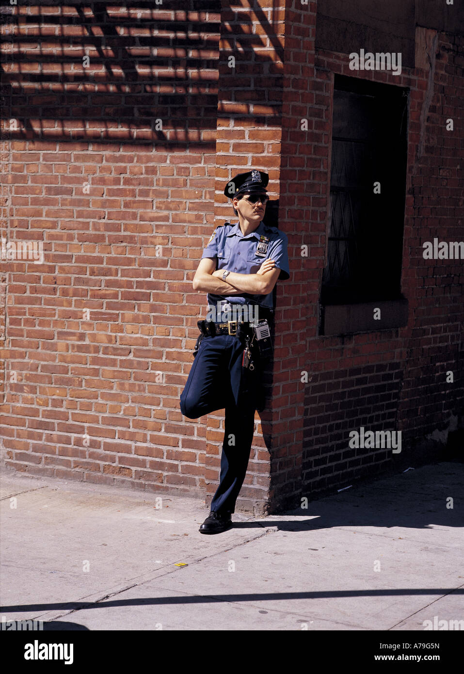 Policeman in Soho district New York USA Stock Photo - Alamy